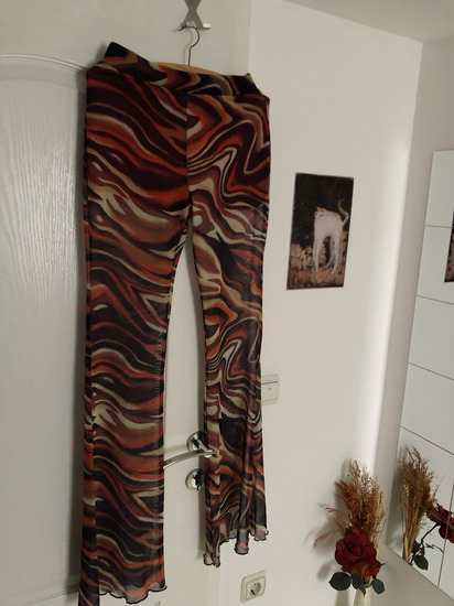 Nove Bershka providne letnje pantalone