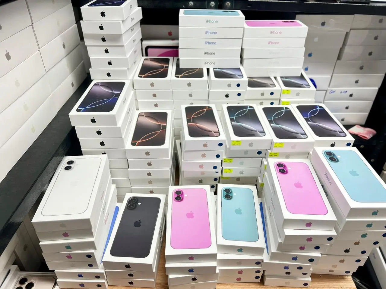 Items F/s Brand-New: iPhone 16 Pro 128GB/256GB/512