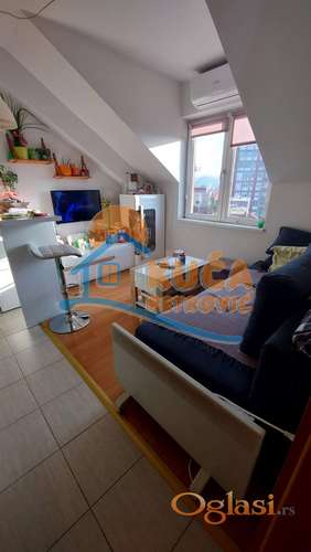 Izdaje se jednosoban stan na Panteleju, 28m2
