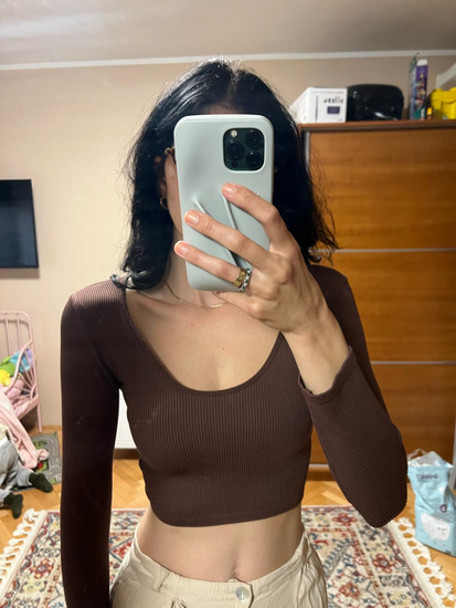 Zara braon crop top majica, L veličina