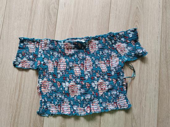Kendall&Kylie crop top