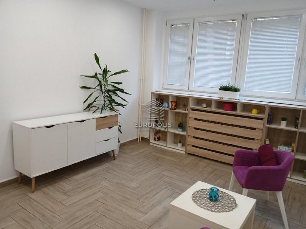 Renoviran dvosoban na odličnoj lokaciji blok 21 ID#6630