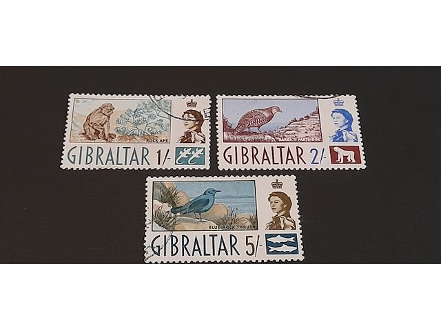 GIblartar Kraljica Elizabeta lot iz 1960.god.
