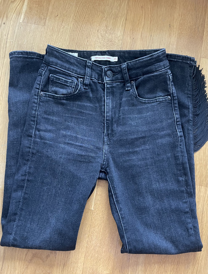 Levis 721 Fringe High Rise Skinny Jeans vel. 25