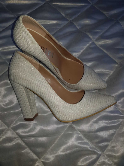 Nove cipele