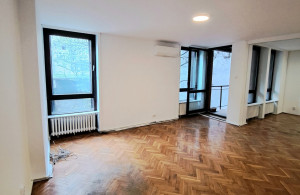 Iznajmljujem Stan-Apartman, Slavija, Beograd Grad