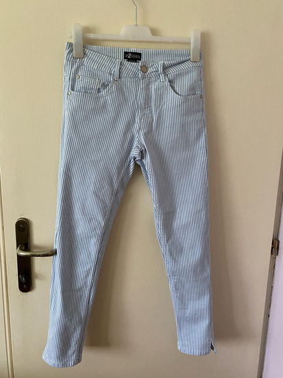 Pantalone na pruge