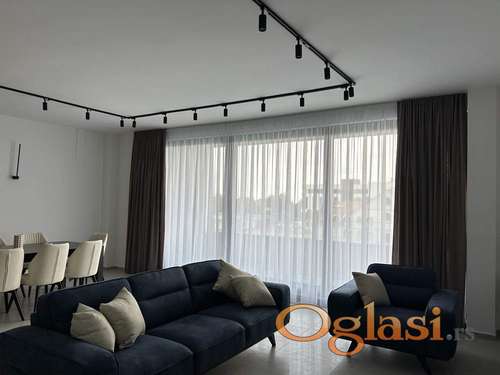 **LUX PENTHOUSE NA MISELUKU**
