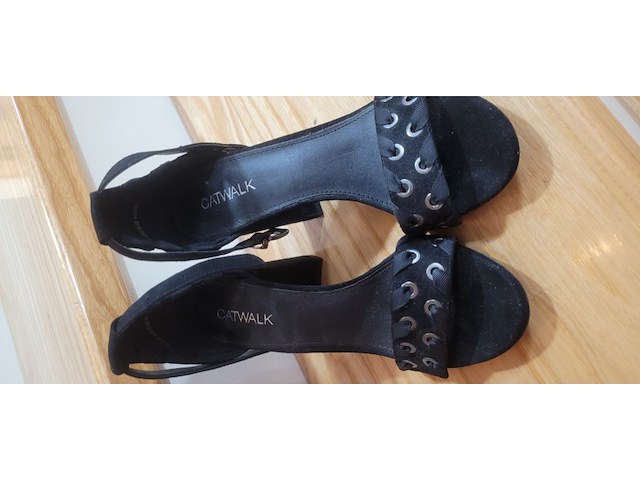 **Catwalk sandale**