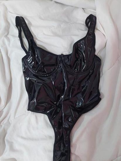 NOV SHEIN latex bodi M