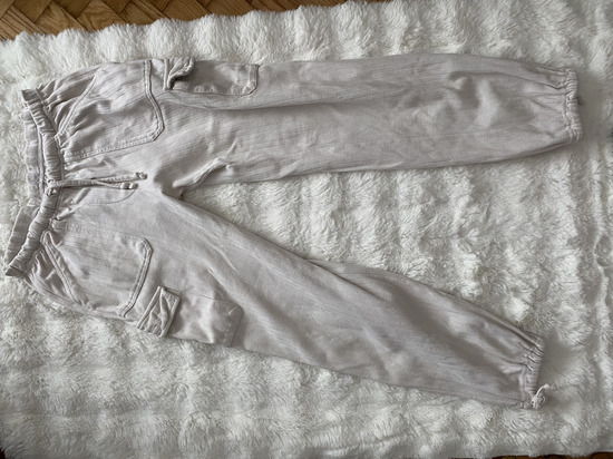 Divne M pantalone
