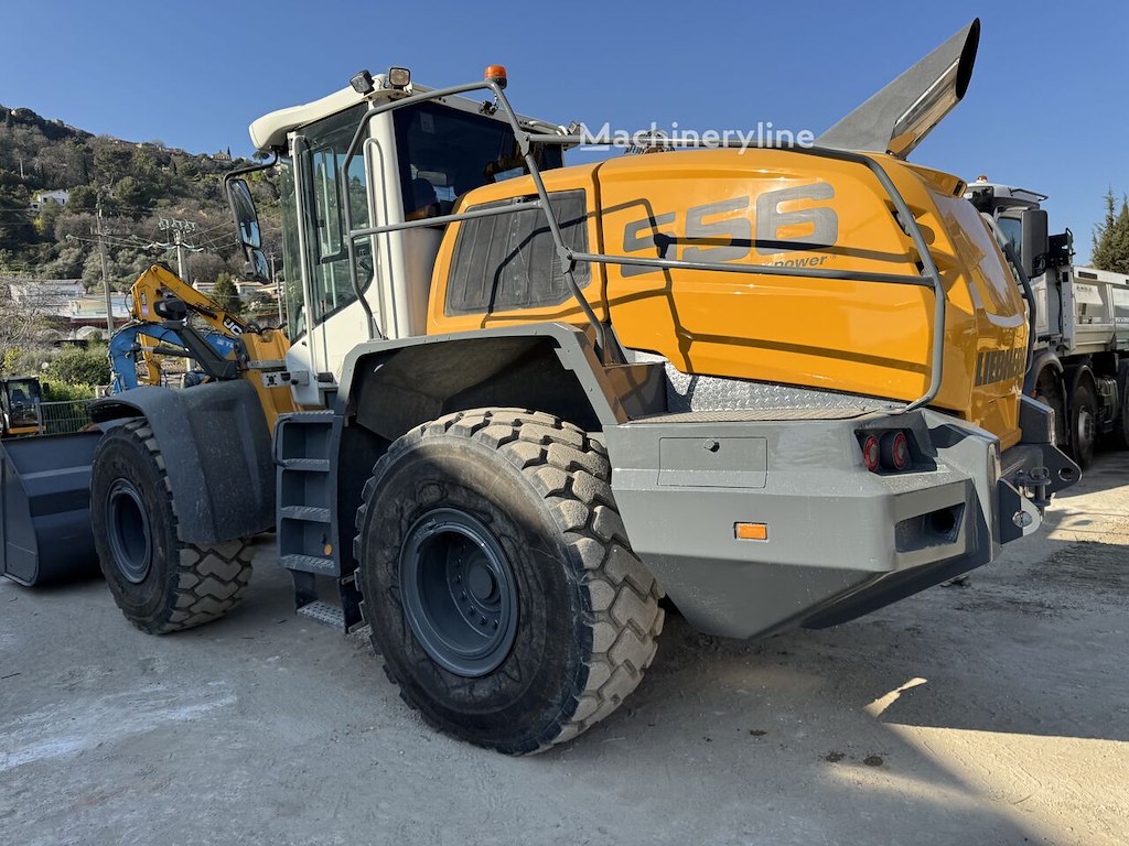 Liebherr L556 XPOWER prednji utovarivač