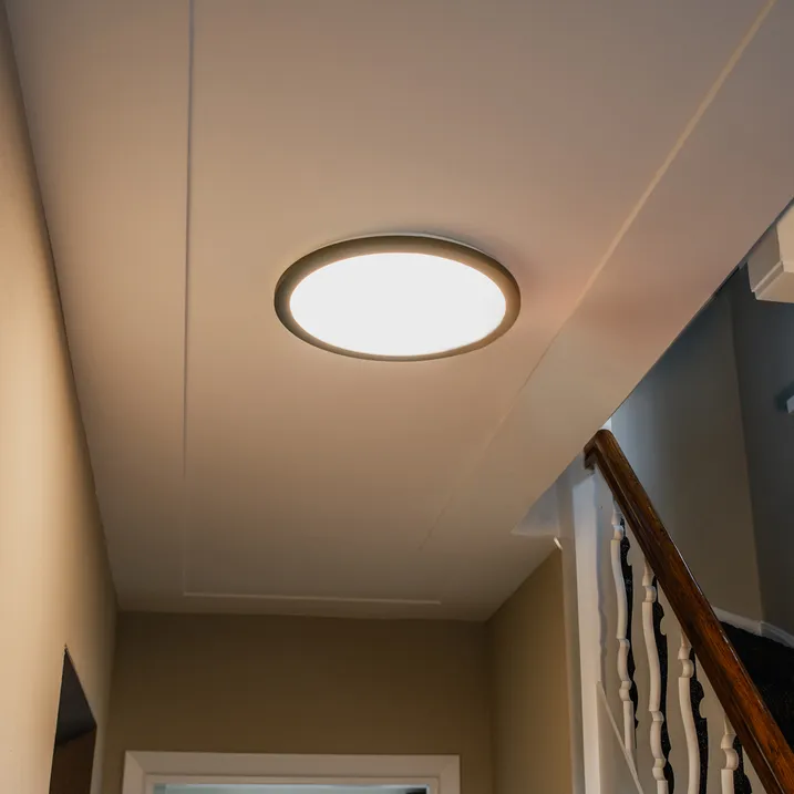 Moderna plafonska lampa crna 30 cm uključujući LED IP44 - Steve