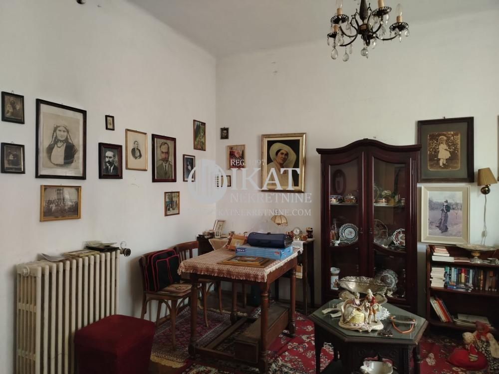 Resavska, Četvorosoban stan na prodaju, 99m2, 350.000€