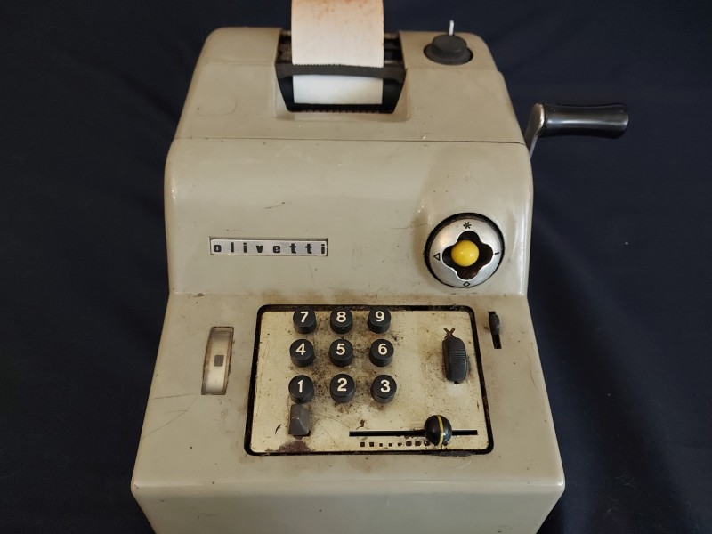 Olivetti stari racunar