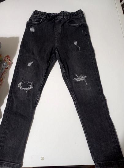 Zara farmerke 8 godina