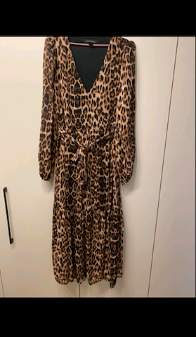 Animal print haljina    M/38 HIT SEZONE
