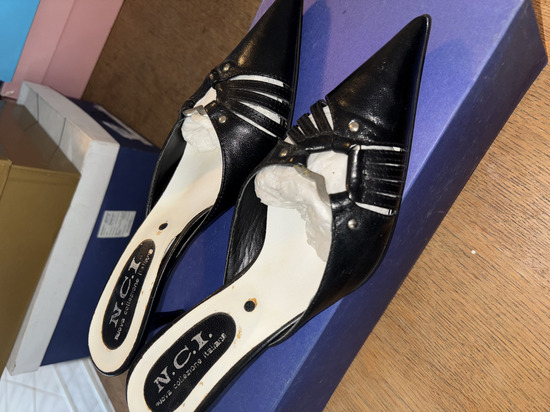 Nove kozne stikle