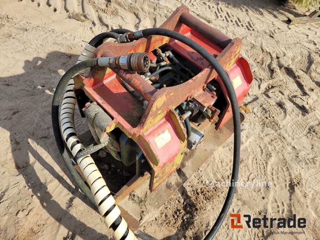 Prodaje se RF System AB MAV 18 -0650 vibro ploču za bager na aukciji