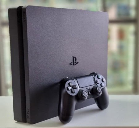 Konzola Sony PlayStation 4 500GB Slim - Modovana