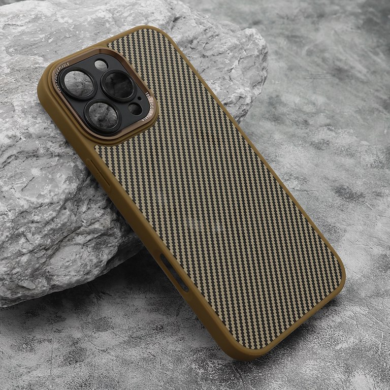 Zastitna maska (futrola) CARBON MagSafe - iPhone 16 Pro Max (6.9) zlatna (small camera) (MS)