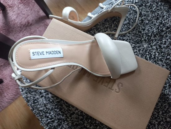 Sandale Steve Madden novo povoljno