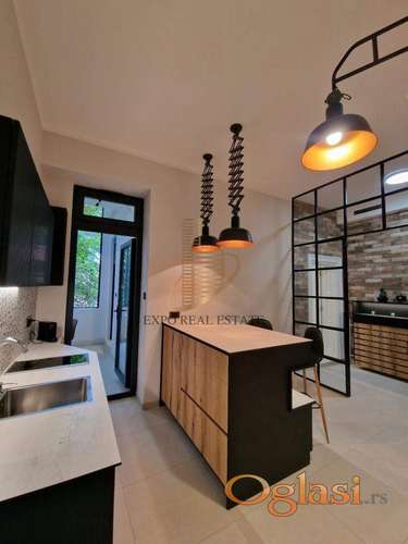Prodaja, salonac od 100m2 Maksima Gorkog