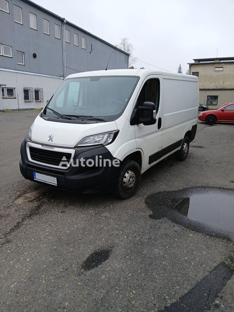 Peugeot Boxer minibus furgon