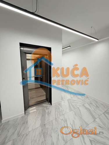 Izdaje se poslovni prostor kod parka Čair, 60m2