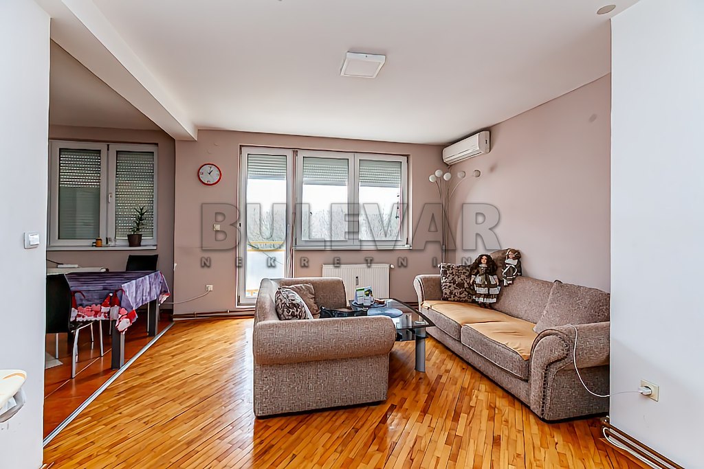 četvorosoban stan, 95 m2, Park Svetog Save, Narodnih heroja ID: p-013805