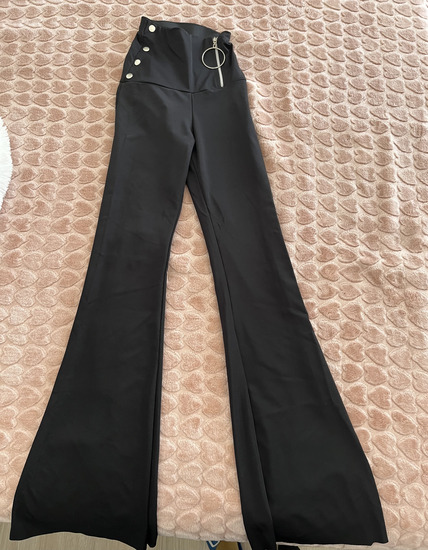Nove pantalone
