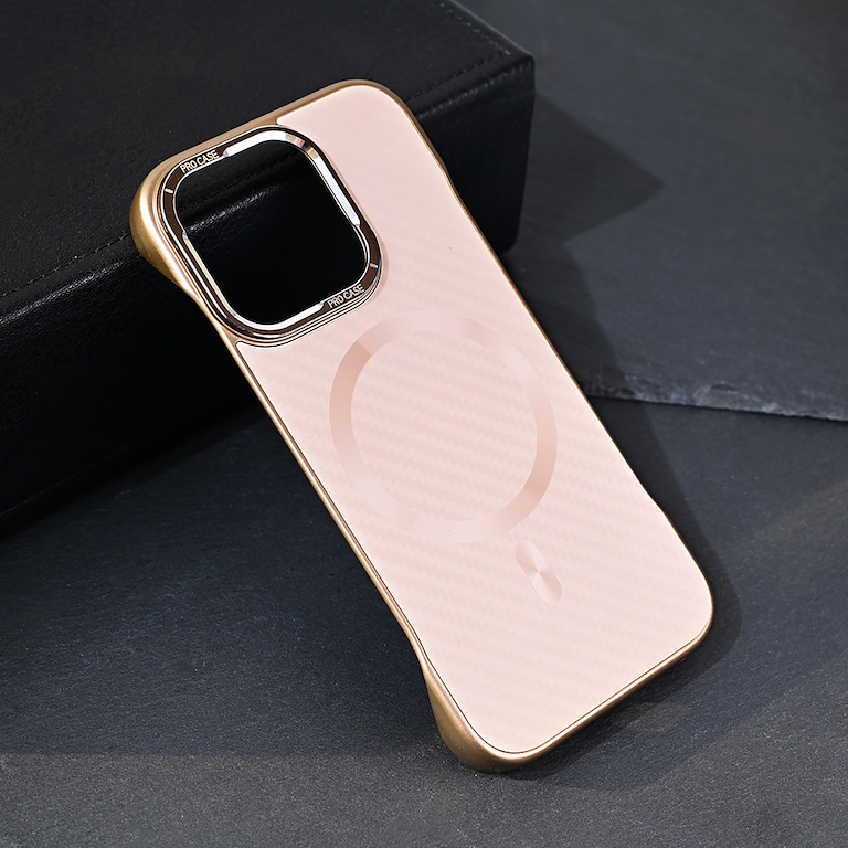 Zastitna maska (futrola) Magsafe Carbon - iPhone 16 Pro bez