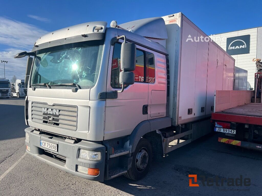 Prodaje se MAN TGL12.210 4X2BL kamion furgon na aukciji