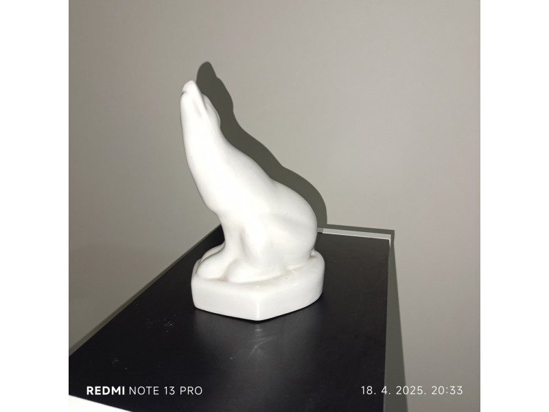 Polarni medved figura