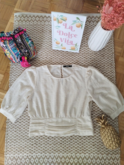 Reljefasta bluza