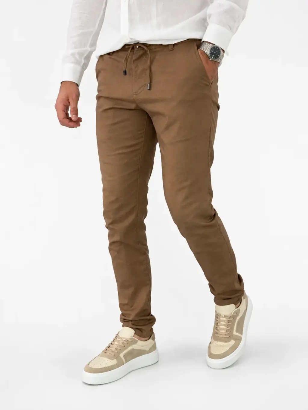 SOFT LINEN LOOK PANTALONE 59038
SOFT LINEN LOOK PANTALONE MODEL 59038 – LETNJI STIL KOJI SE NOSI