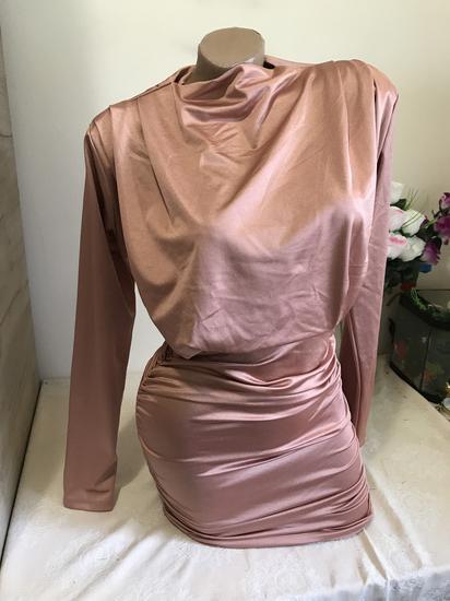 Nova roze opustena kragna sa strane nabori S/M