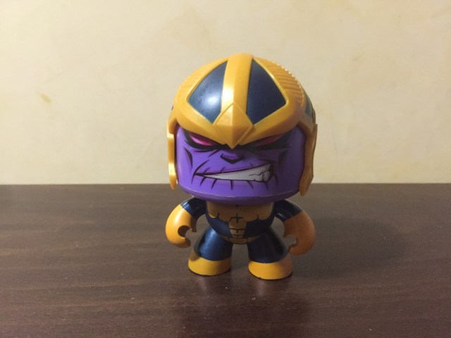 Marvel Mighty Muggs Thanos figura