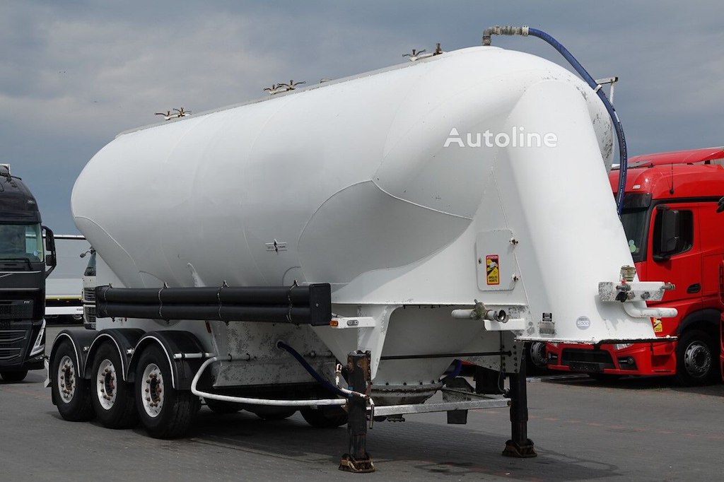 Spitzer CEMENTONACZEPA / 37 000 L / SILOS / 3 KOMORY / OSIE SAF cisterna za prevoz cementa