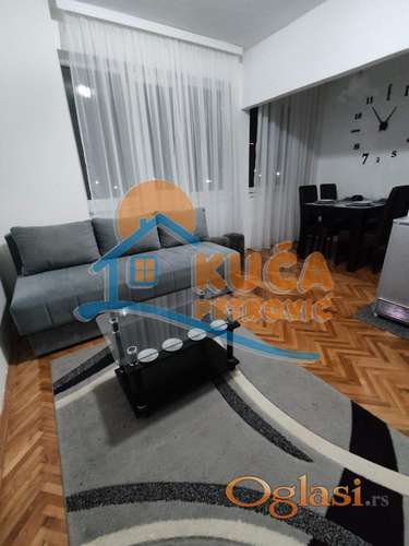 Izdaje se dvosoban stan u centru Niša, 55m2!
