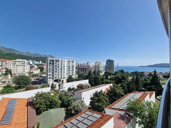 Trosoban stan na 300 metara od mora, Bečići