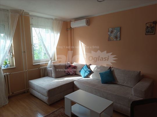 Stan 32 m2 Nova Detelinara