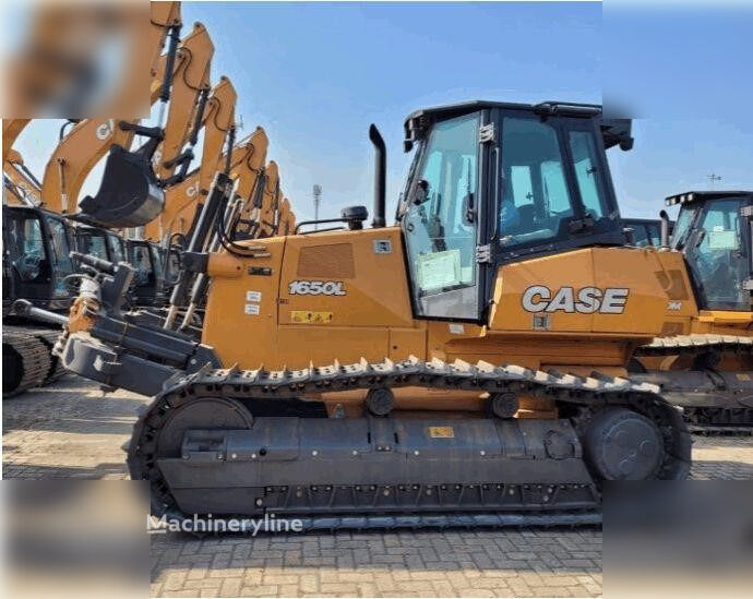 Novi Case 1650L buldožer