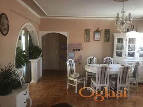 Fenomenalana kuća !!