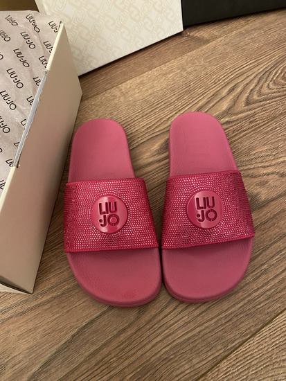 LIU JO nove papuce 37