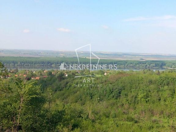 Novi Slankamen, građevinsko zemljište, 106ari ID#10738
