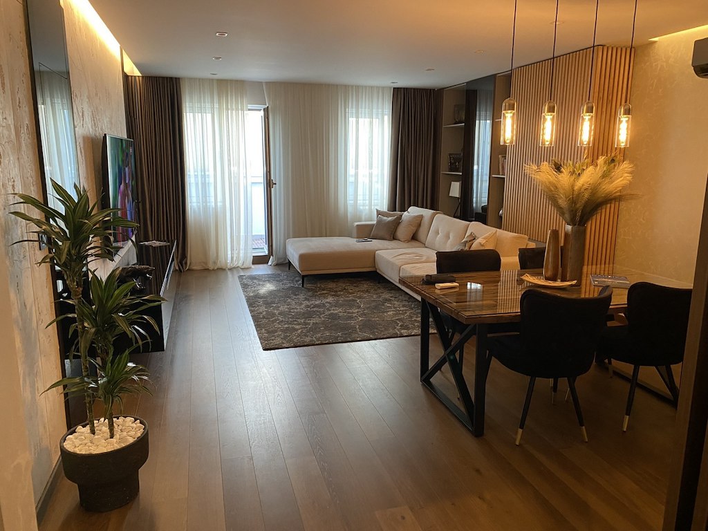NOVI SAD - GRBAVICA - 122. 00 m2