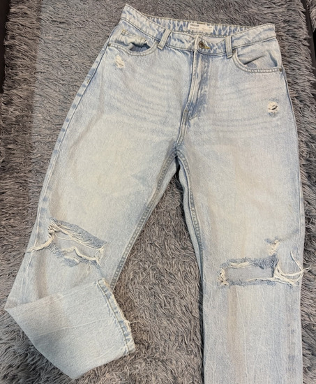 bershka farmerice u odlicnom stanju