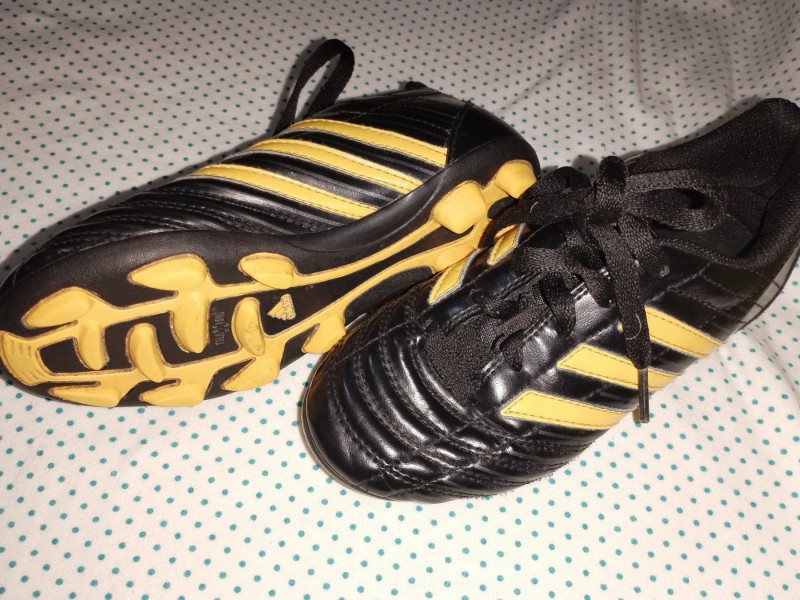 =Adidas kopačke br.31, ug.19cm=