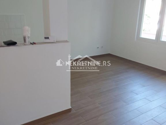 Zemun - Zemun Polje - 60m2(85m2) ID#22923